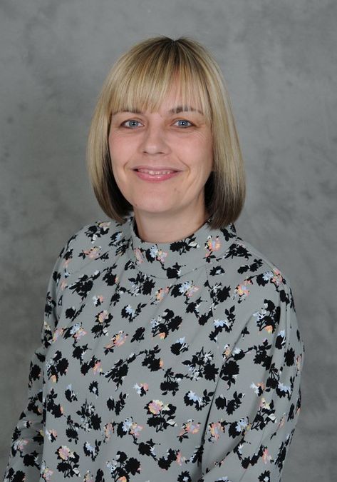 Bewsey Lodge Academy - Mrs E Stringer